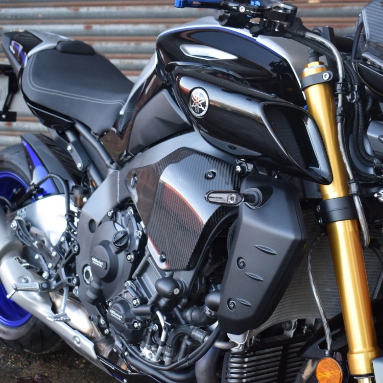 Yamaha MT-10 (2022+) Pyramid Side Infill Panels - Carbon Fibre ...