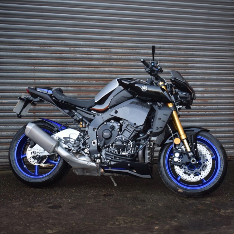 Yamaha MT-10 (2022+) Pyramid Side Infill Panels - Carbon Fibre ...