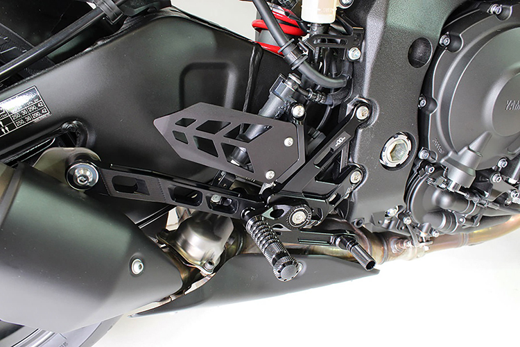 Yamaha MT-10 (2016-2021) Gilles Rear Sets - spengineering.co.uk